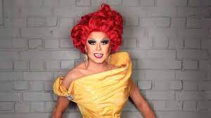 What is a Drag Queen? [Includes Prices, Pictures & More]